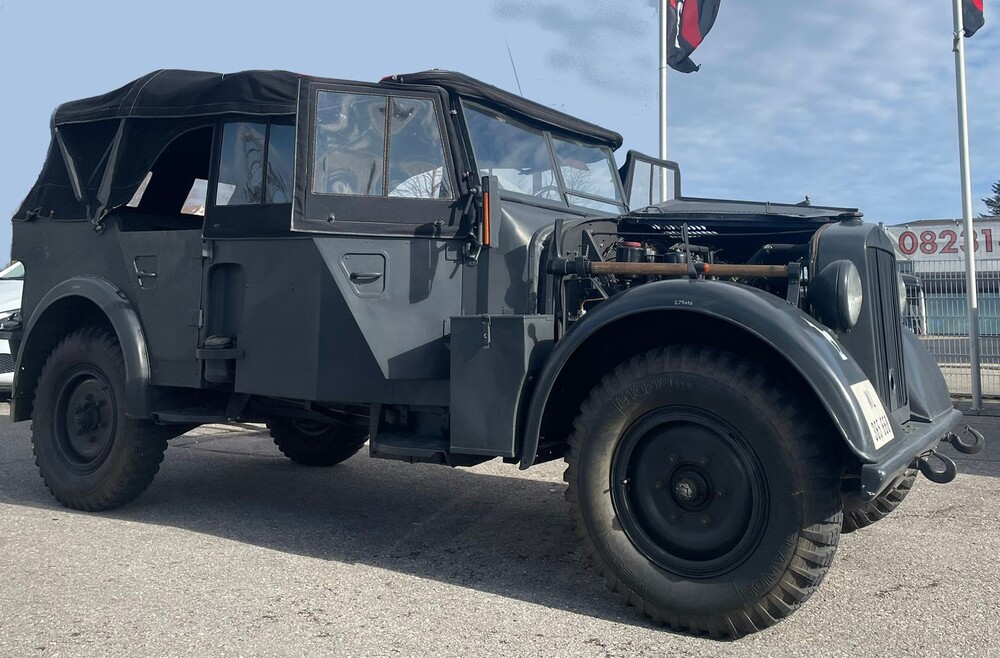 Horch 901 - Oorlogsmuseum Overloon